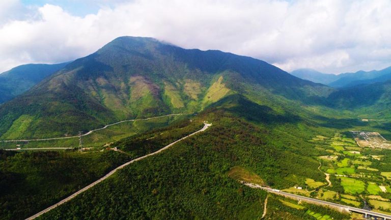 Khám phá Đèo Ngang Quảng Bình hoang sơ, kì vĩ đến hút hồn ️